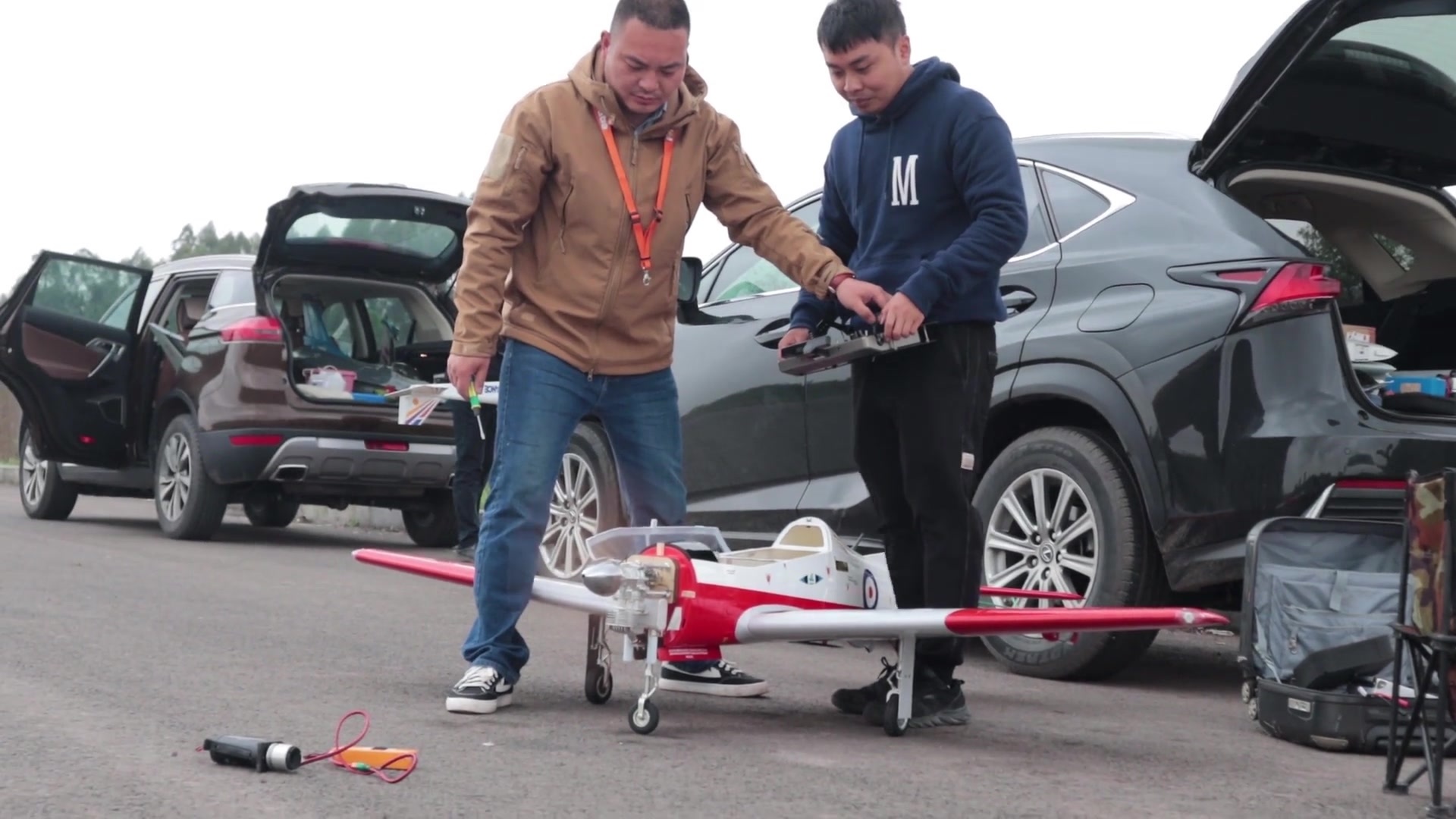 油动模型飞机,首次磨合后,强行上天!