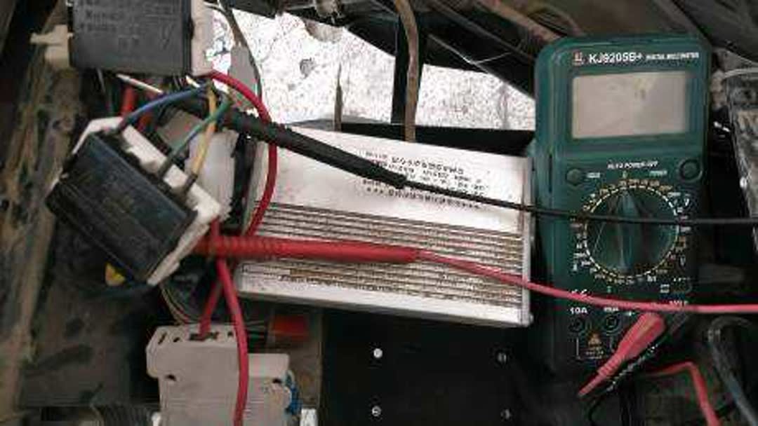 电动车突然不走了,用万能表测量好坏的办法有2,网友说太准