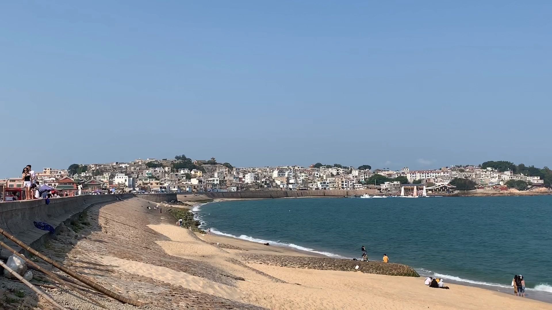 ...蜜语,说给左耳听。福建东山岛一日游,在《左耳》拍摄地重捡情怀。