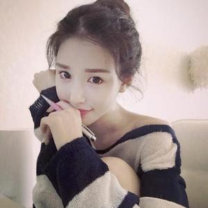 女儿有泪更不轻弹 