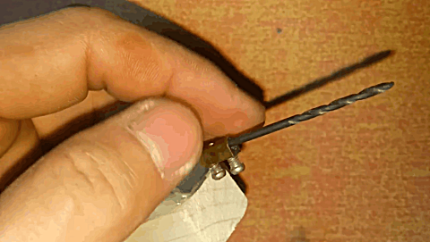 如何制作一个微型的电钻 厉害了我的哥