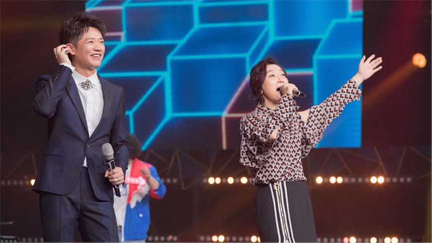 第5期:凤凰传奇抢人引“内讧”