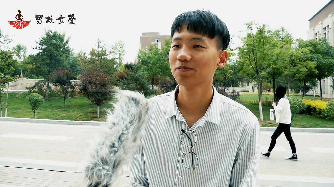 你认为大学生上课玩手机的原因是什么?