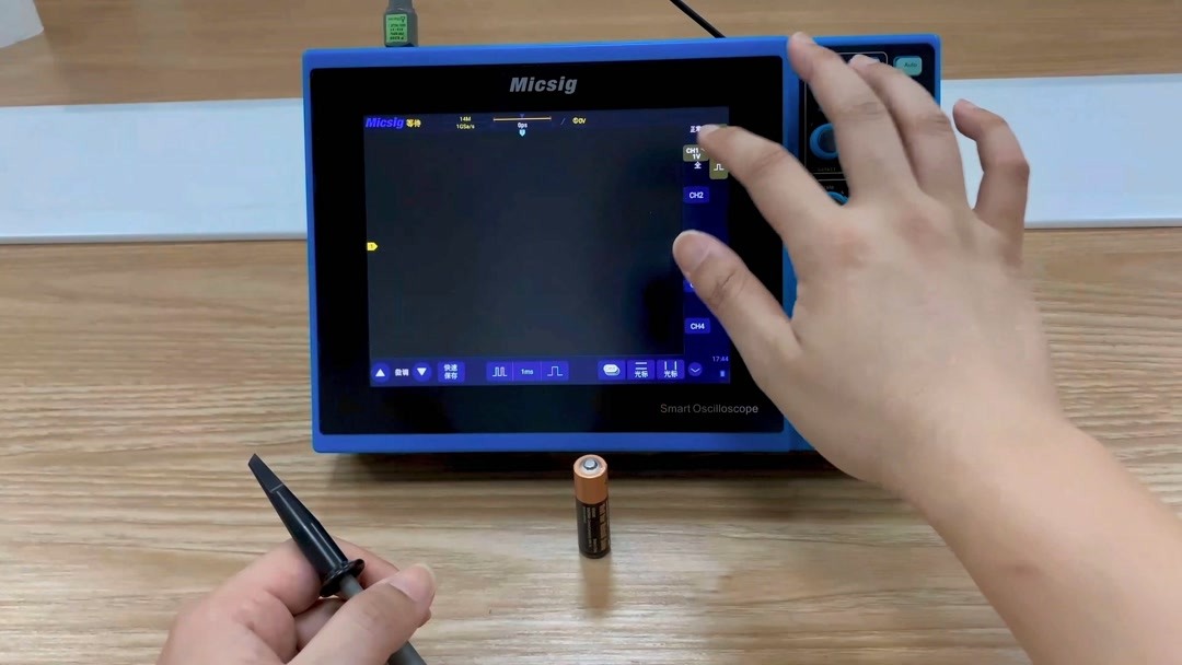麦科信示波器测量电池或直流电压