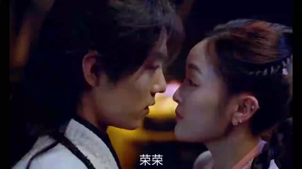 宁荣荣觉醒九宝琉璃塔,被剑斗罗抓回宗门