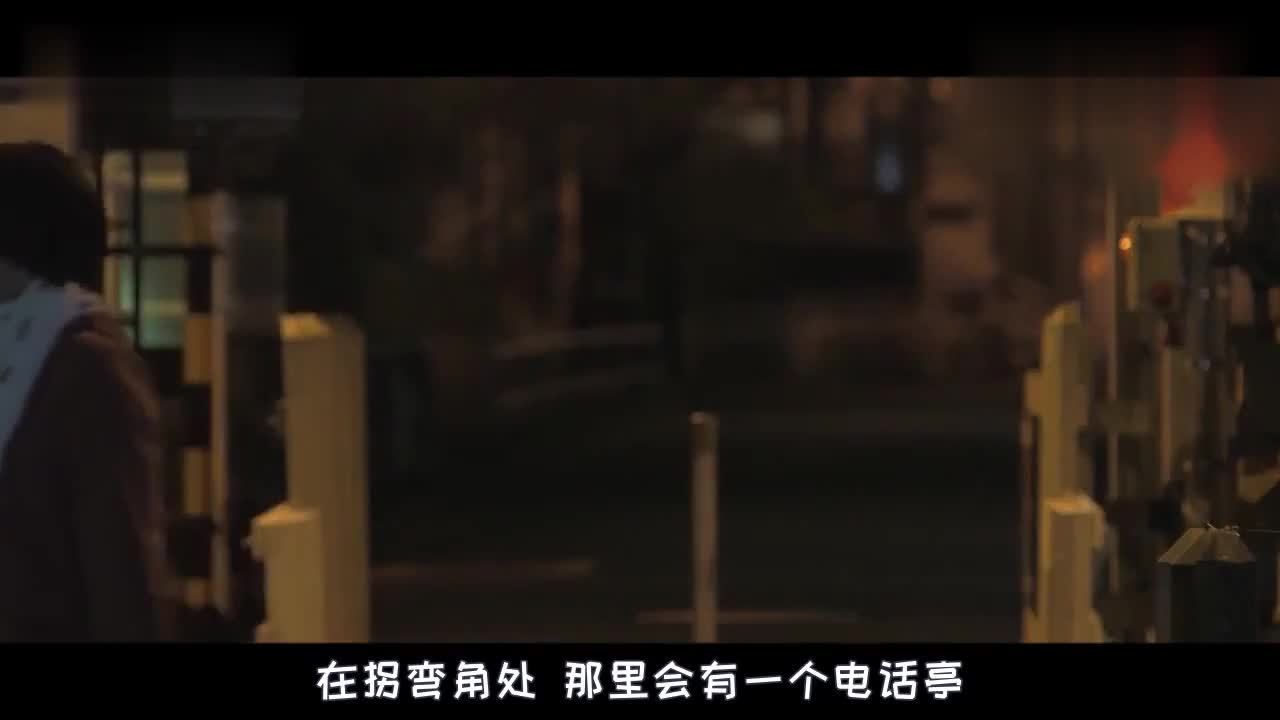 女孩走夜路与人撞衫,说了一句丑八怪,就被泼硫酸彻底取代