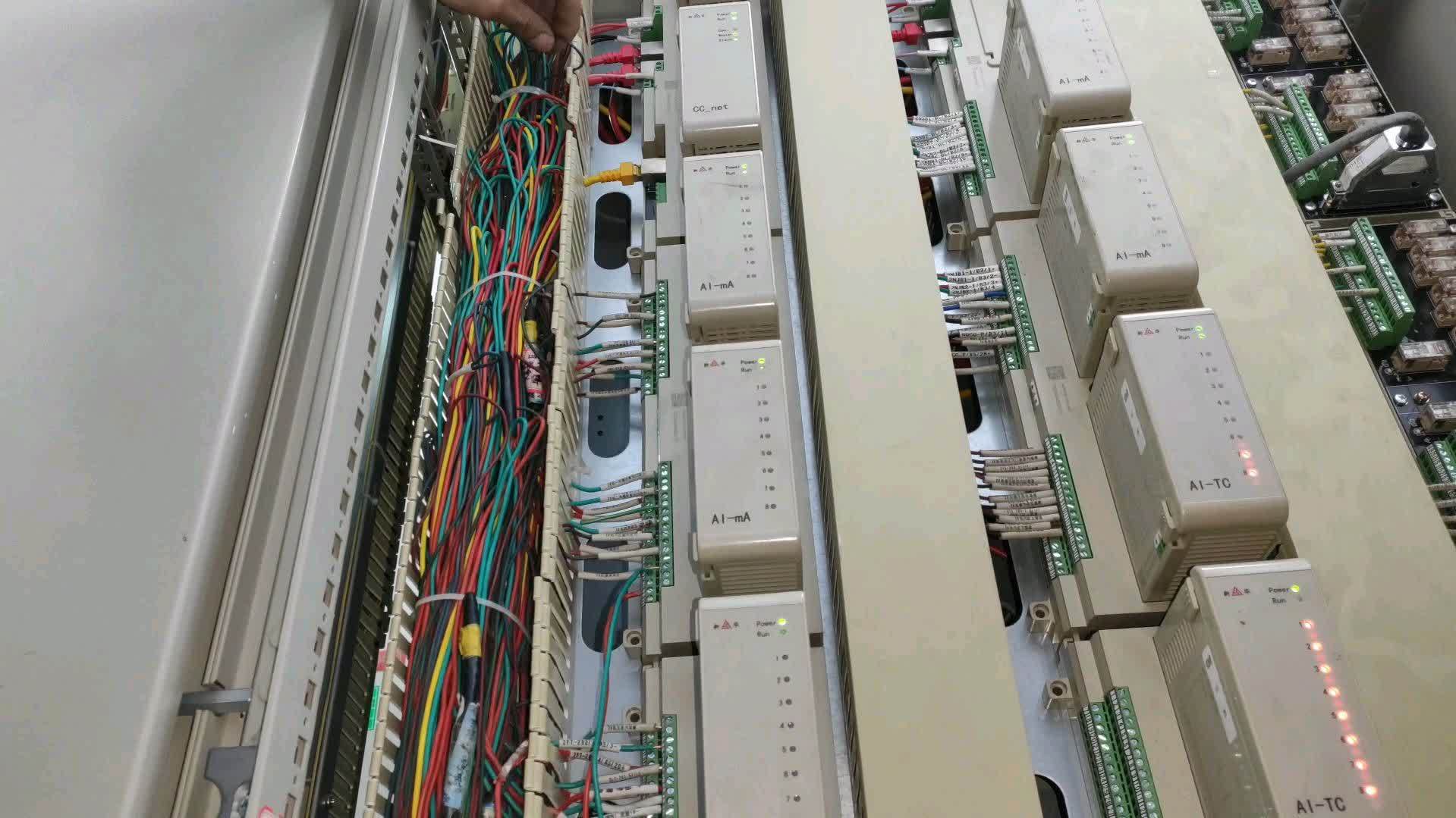 电工坚果处理汽轮机DCS控制柜,遇到...