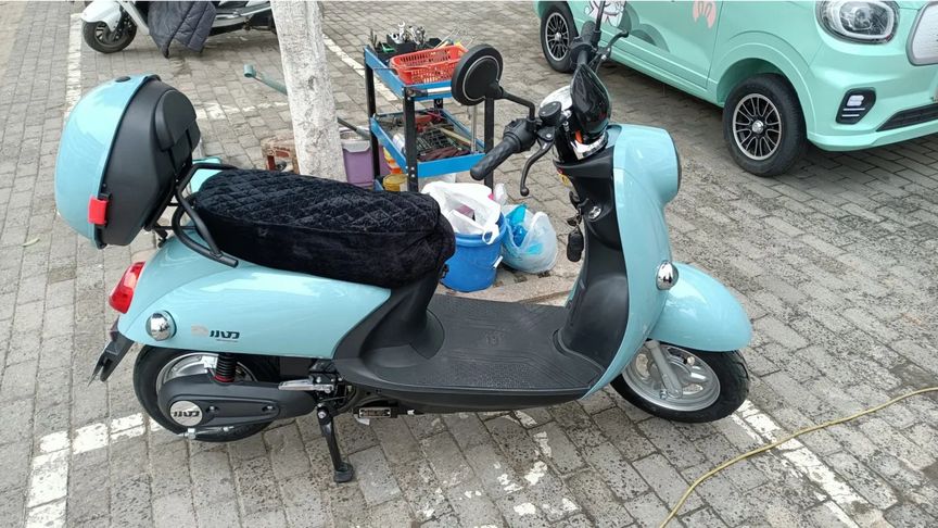 油价太贵,提倡电动环保,今天给家里入手一台电动2轮车