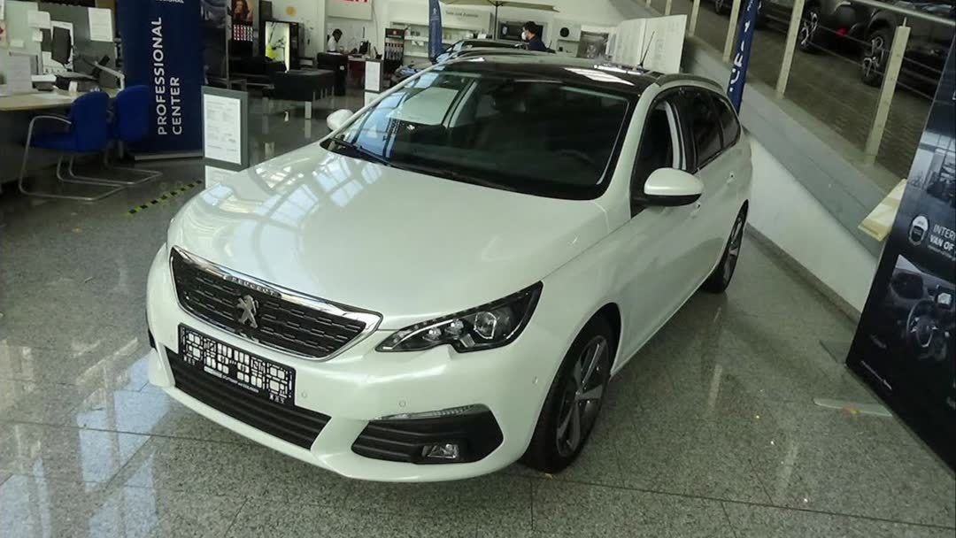 新车到店,实拍2020款标致308 SW,颜值真不赖!