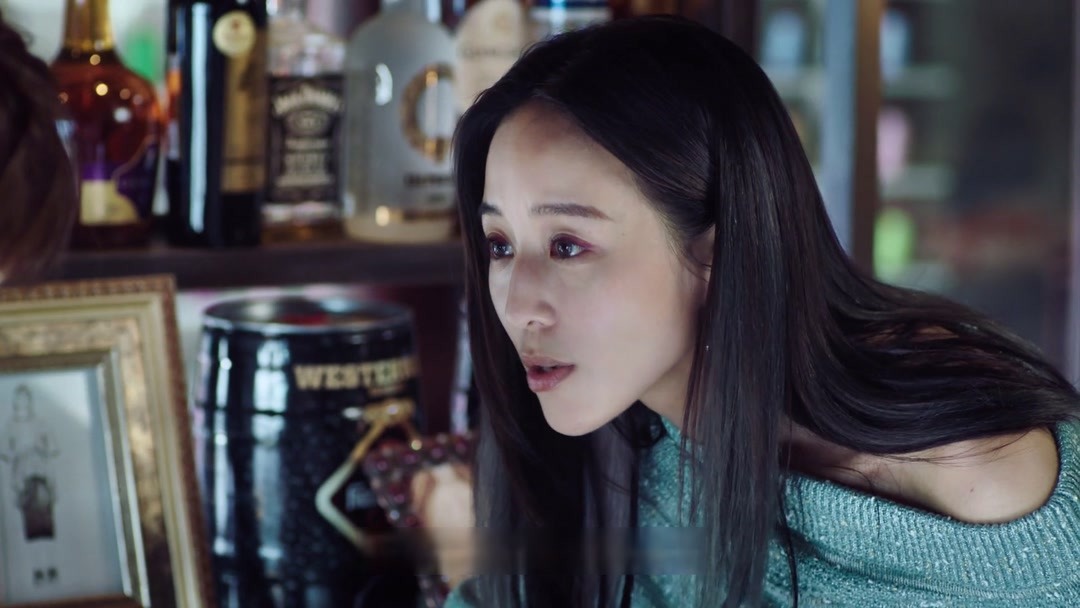 《不说再见》黎若笙离开工作室 穆青和可欣商讨之后的计划