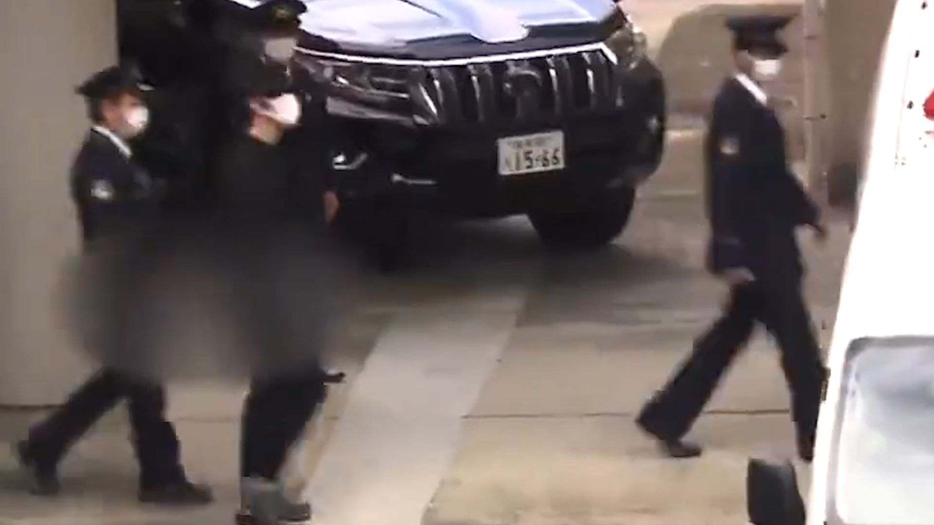 现场:山上彻也被移送至大阪拘留所 安倍枪击案搜查工作正式结束