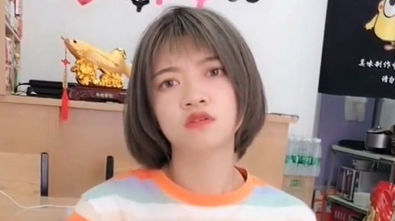 小伙真是太皮了,竟然这样套路老婆,网友:等着回家跪键盘吧