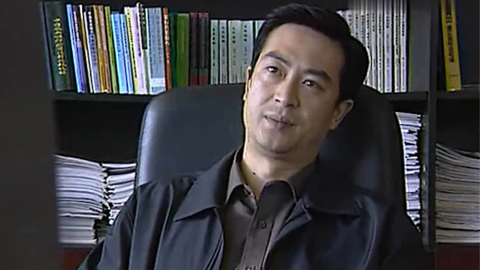 代表:地头蛇无法无天,新任书记下令抓人,怎料下属:不要太认真