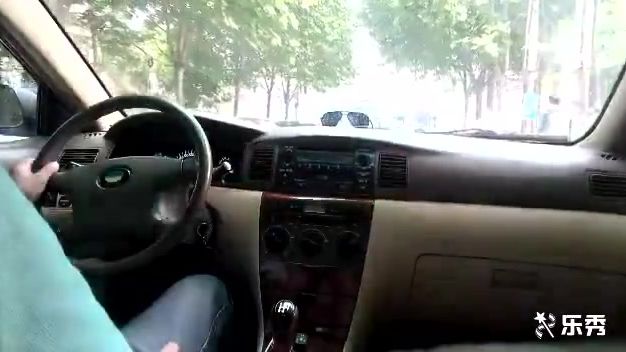 拐弯掉头挂档和方向盘操作