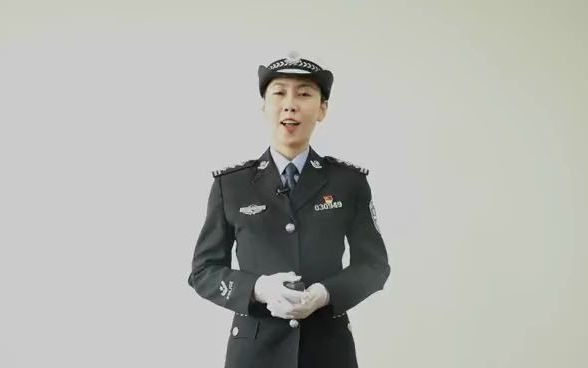 龙警小妹提示:春耕备耕期间注意农村交通安全