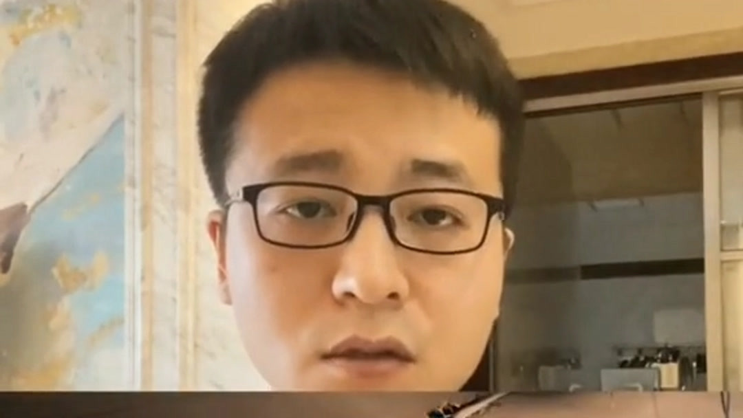 吊顶还是建议使用轻钢龙骨,不然顶面开裂就尴尬了