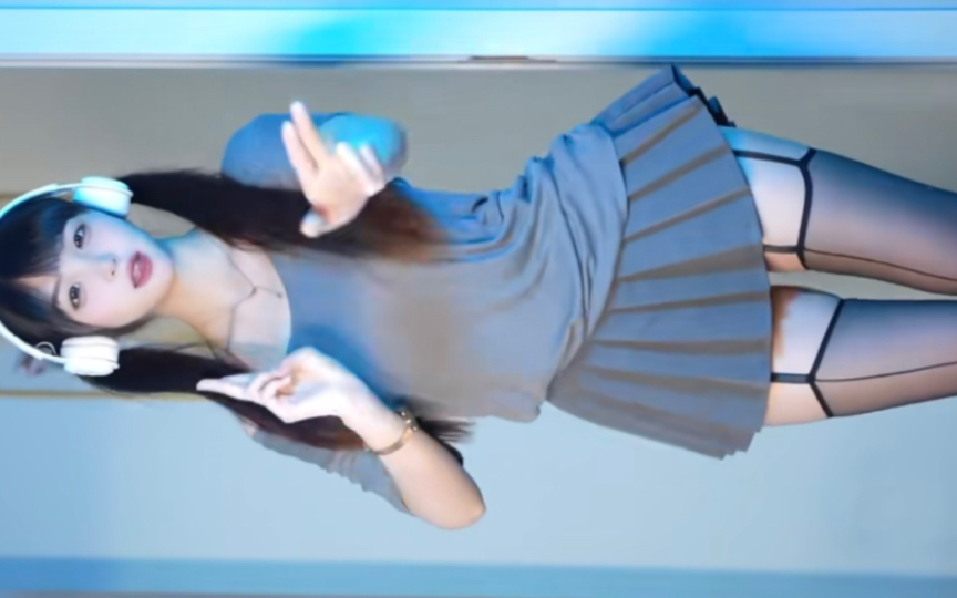 【行不行啊细狗】她带着她的穿搭又来了