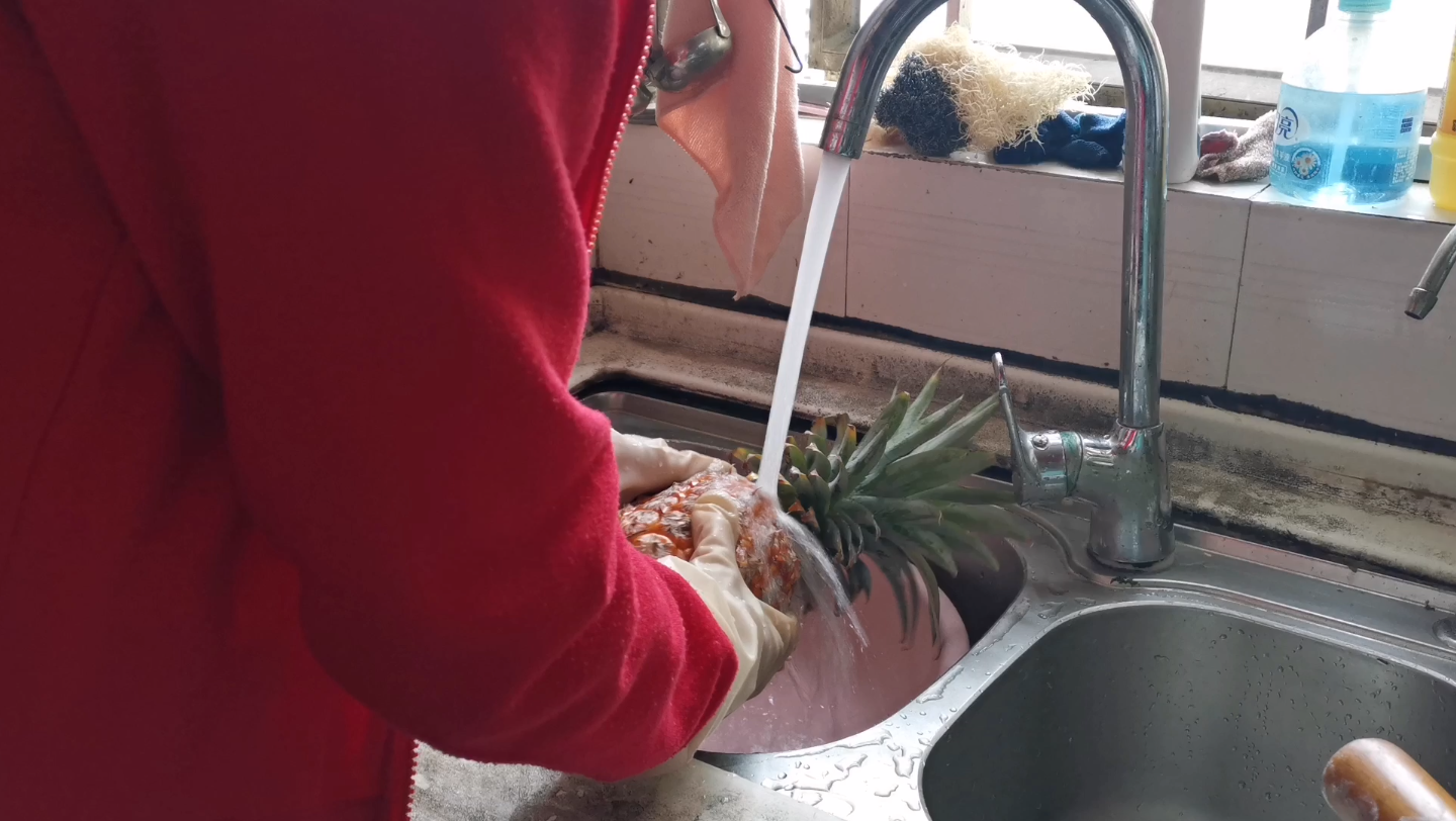 凤梨的简易切法#凤梨和菠萝总是分不清呢#凤梨好甜