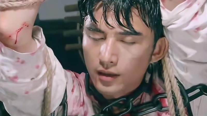 冷枪手:国军长官拉拢八路,竟用上了美人计,八路:那是我的信仰