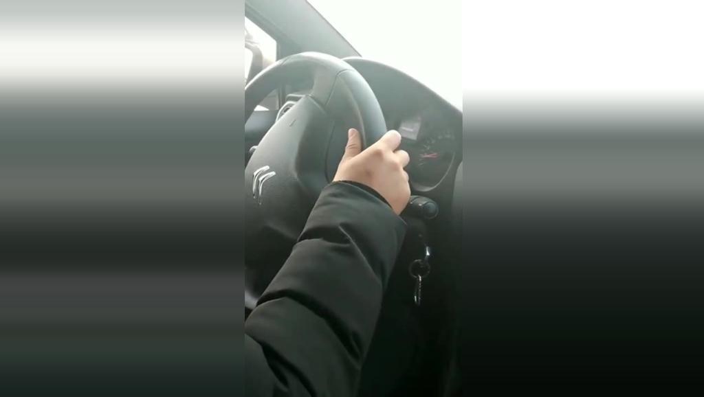 科目三转弯时方向盘该如何打? 学会这个打方向再也不乱