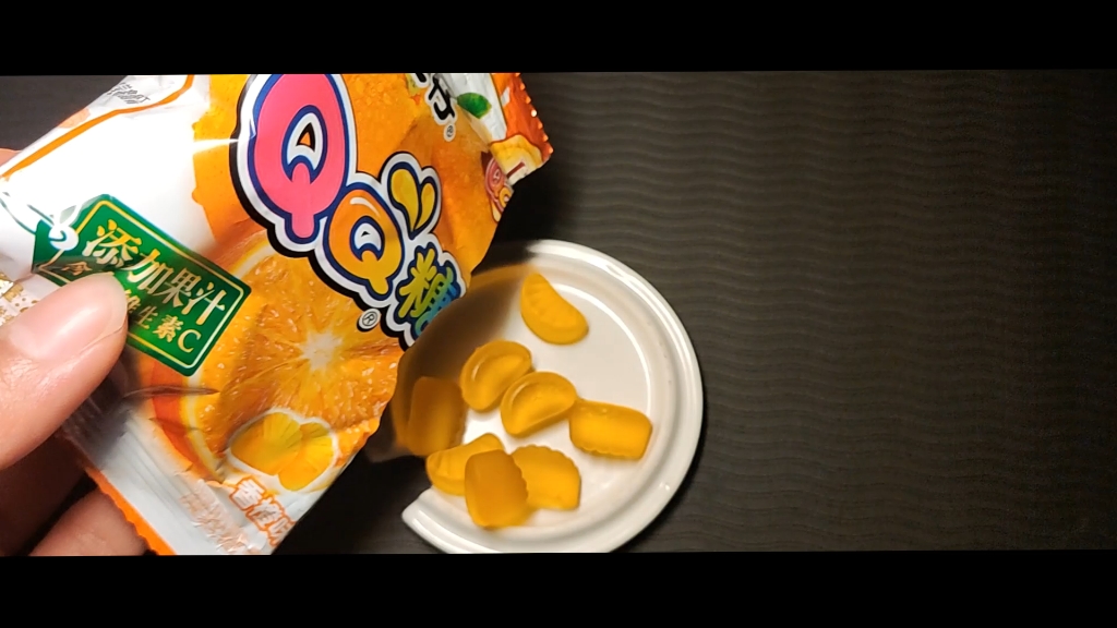 大学生期末作业广告设计