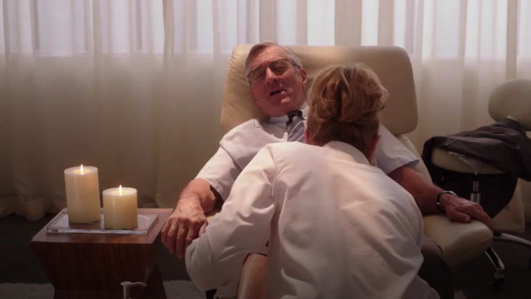 安妮海瑟薇的这部职场电影你看过吗?创业女老板,搭配退休CEO!