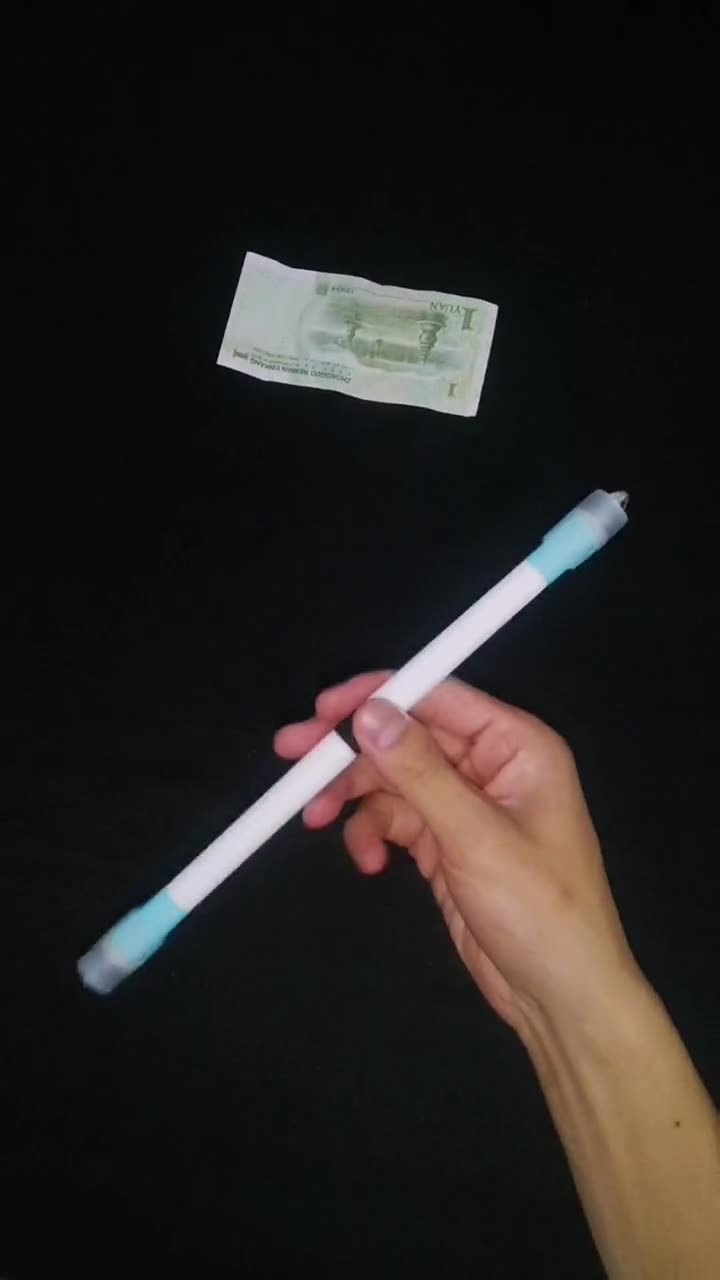 超酷炫转笔教学来了,转笔教学