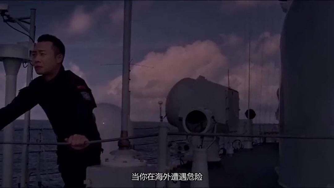 《战狼2》和《红海行动》都在告诉你,护照背后那段话说到做到!