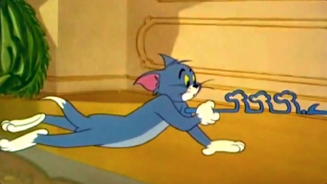 猫和老鼠:汤姆弹着钢琴,杰瑞随着音乐起舞,结果汤姆却想抓他