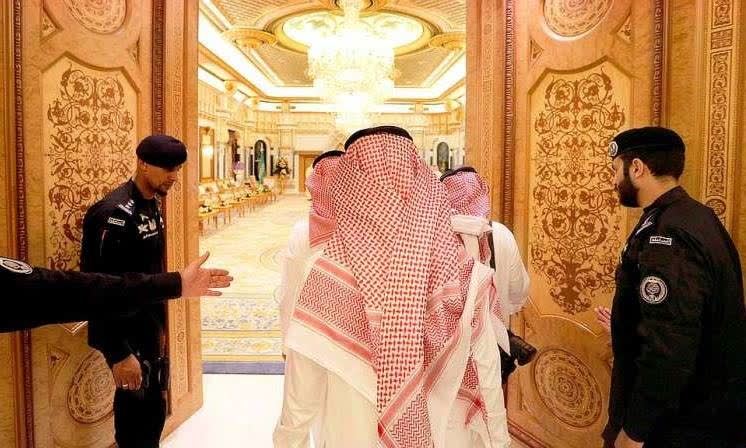 全球最富有的十大王室,迪拜排第八,前九个加起来都没有第一有钱