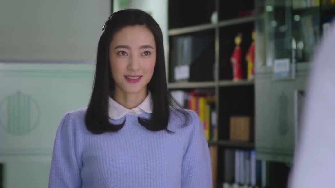 爱情剧:女员工捡个垃圾就被富总晋升为助理会计,太狗血了