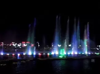 莫跃 摄影 南昌红谷滩 秋水广场音乐喷泉 2012年最后一天的疯狂!