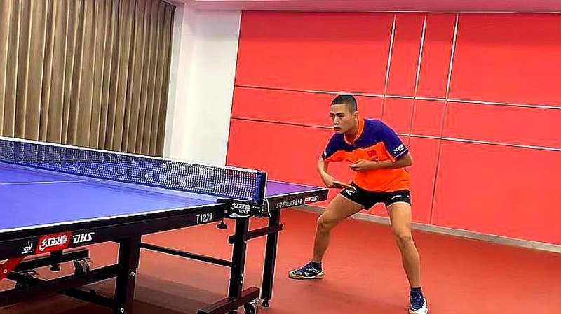 乒乓球反手推挡和反手撕训练!高手演示!