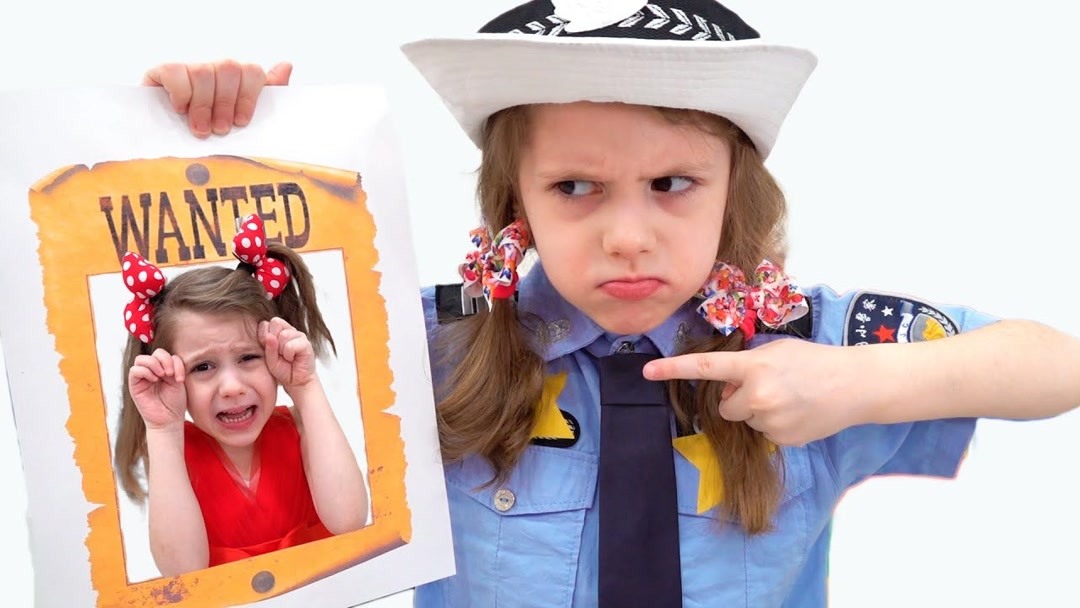 小公主伊娃 第95集 伊娃变身警察