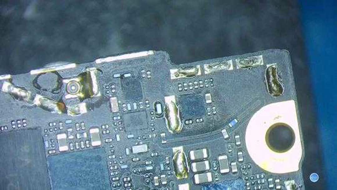 特别小的芯片好换吗:指南舟手机维修培训学校