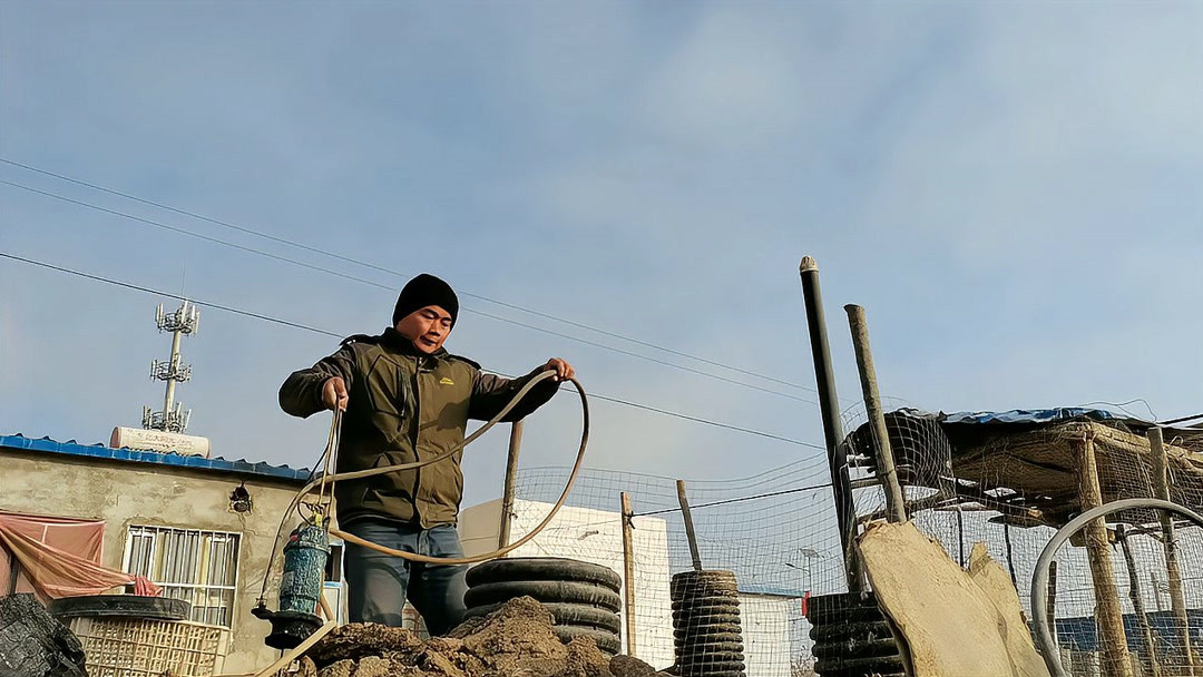 农村户厕改造需要多少钱?小伙家改造一年了,详细来算这笔账