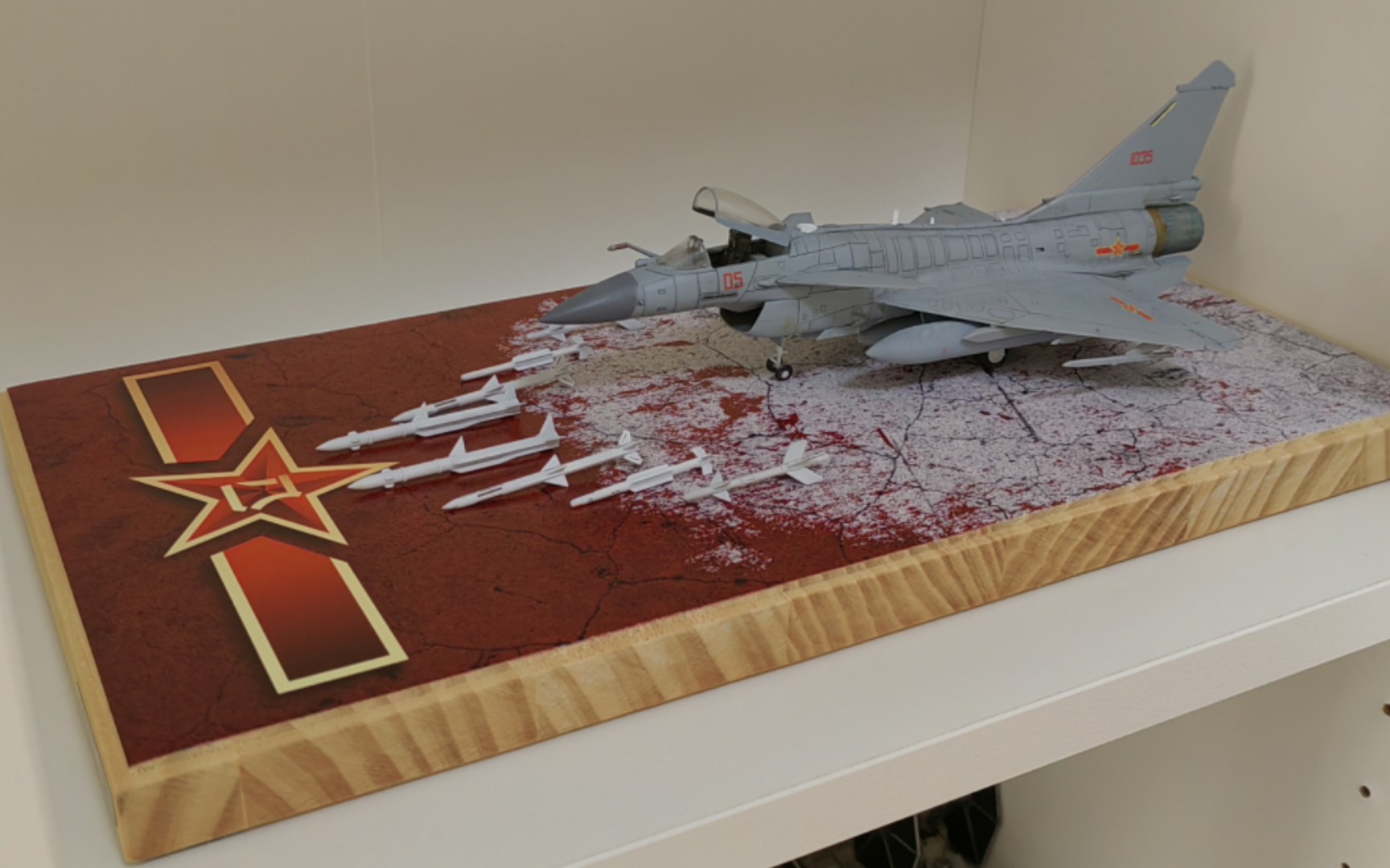 某宝模型地台展示/测评,模型为号手1/72中国人民解放军空军J10-B