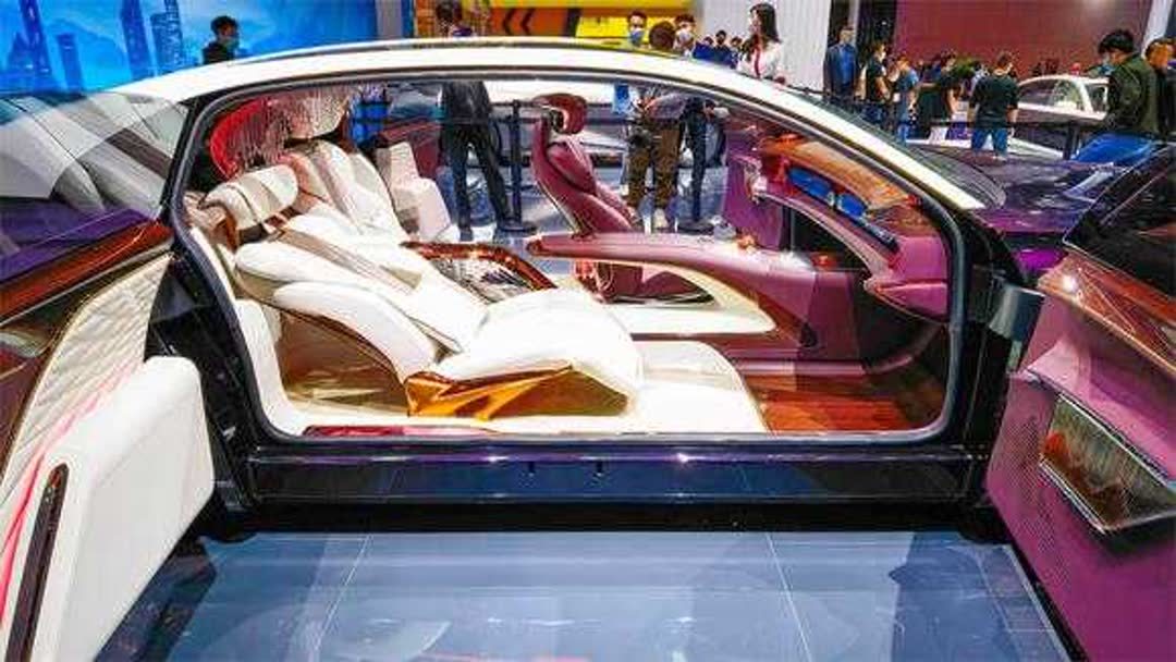 红旗L-Concept超豪华概念车,三座?无方向盘?