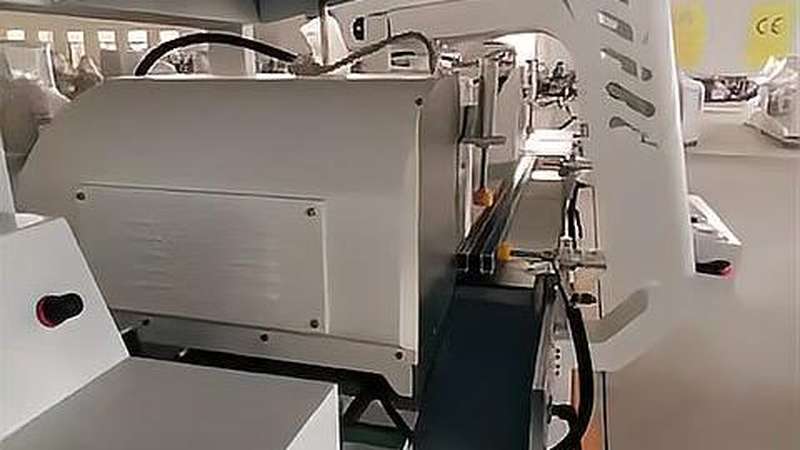 断桥铝门窗设备,系统窗加工需要的双切锯,平开窗加工机器配置单