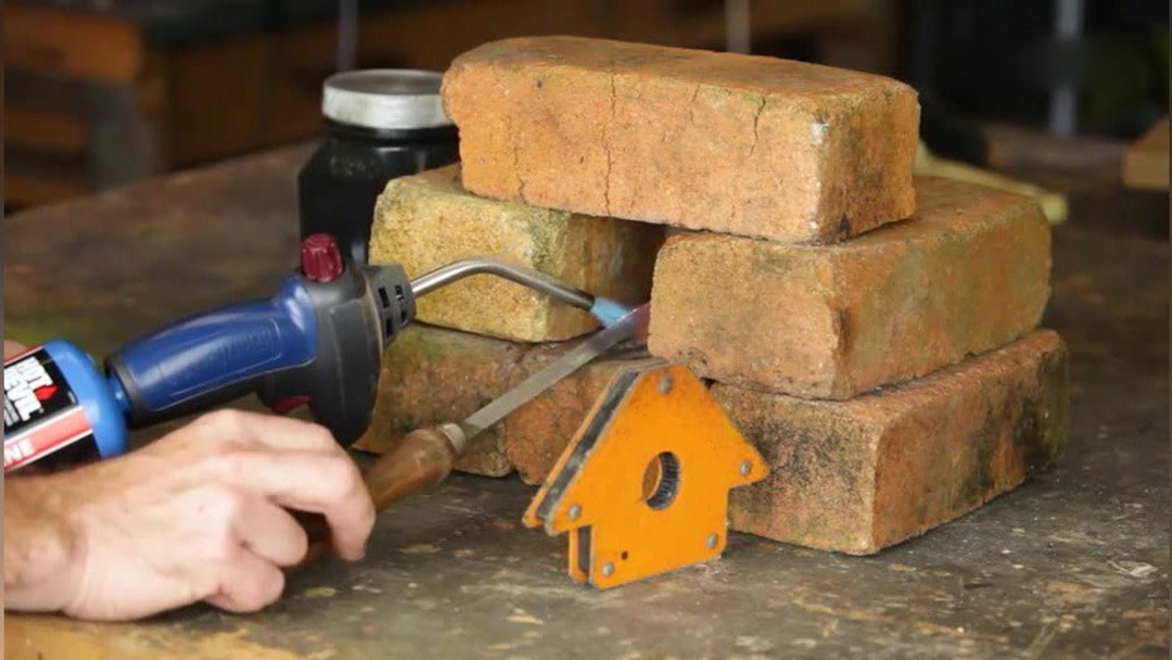 牛人自制木螺栓,我看上他的工作室了