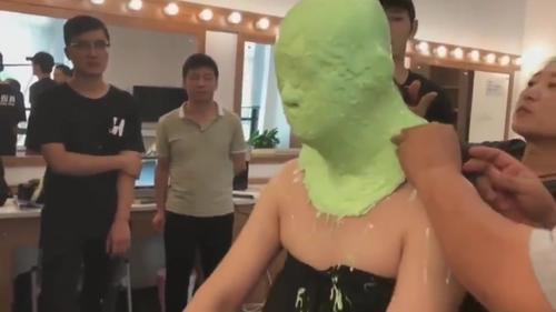 拍个电影还得做倒模,差点没把人憋坏