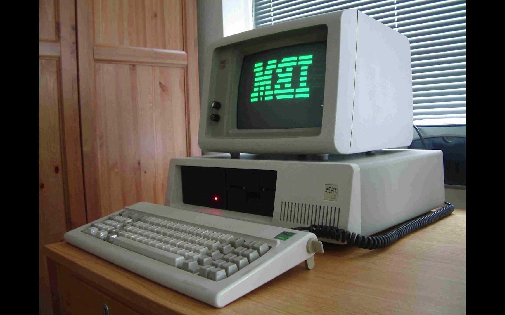 28年前,《电脑爱好者》如何介绍显卡?(图片乱配的,低创无字幕)