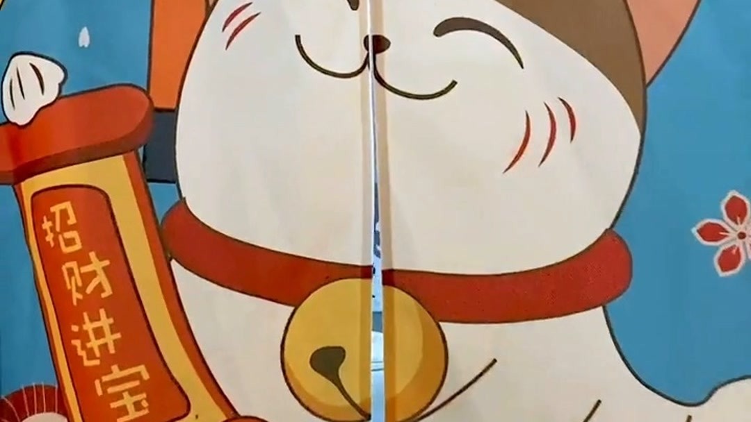 ...了,容量大、还防水、抽屉放姨妈巾、备用纸、下面的纸仓也不挑纸巾