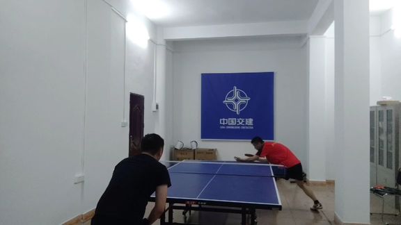 直板之发球、撇、挑打、侧身爆冲等技术实战应用
