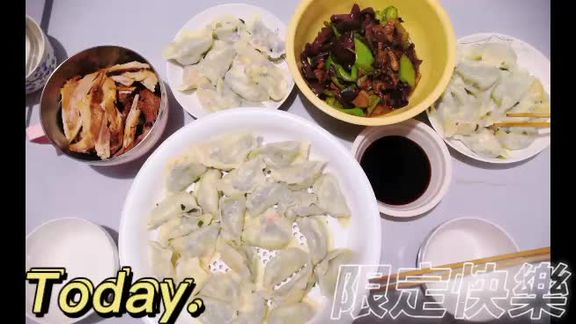 音乐都掩盖不住傻憨憨的声音ߘ�#生活的烟火气息 #在家做美食