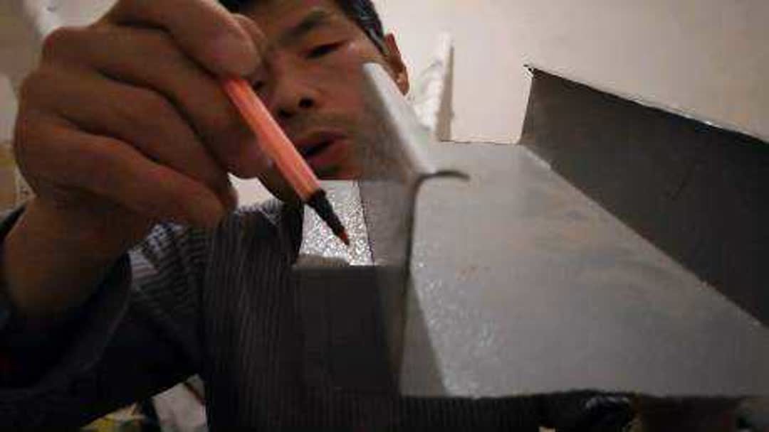 垂直90度桥架弯制作一样简单又介绍点电学问题