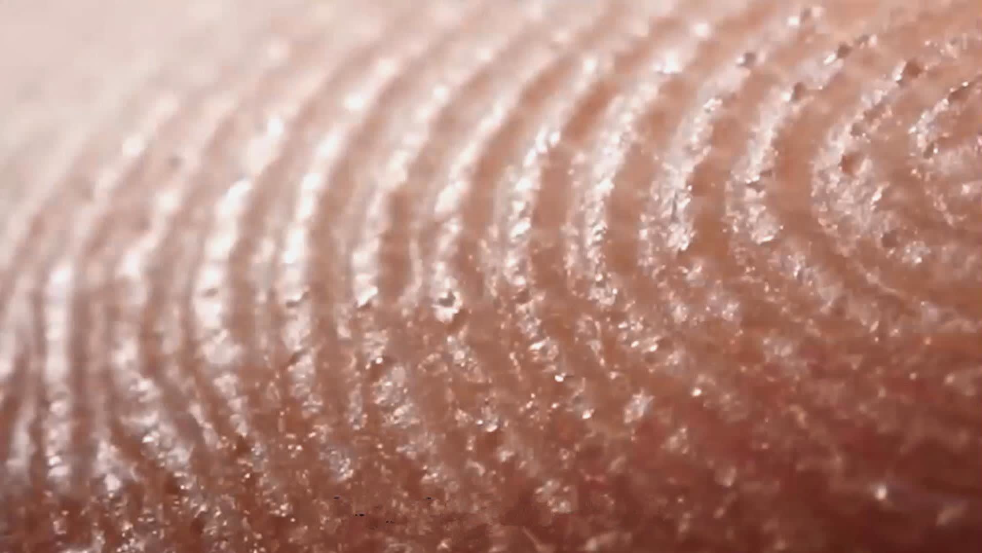 显微镜下观察出汗全过程,人类身体构造太不可思议,画面很壮观