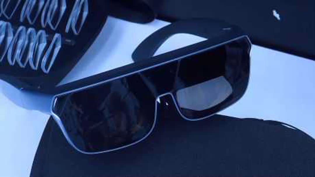增强现实到底什么样?上手玩玩这副AR眼镜或许就有答案了