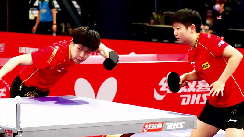 WTT新加坡大满贯赛,王楚钦孙颖莎3-1卫冕夺冠,张本智和惨遭虐哭