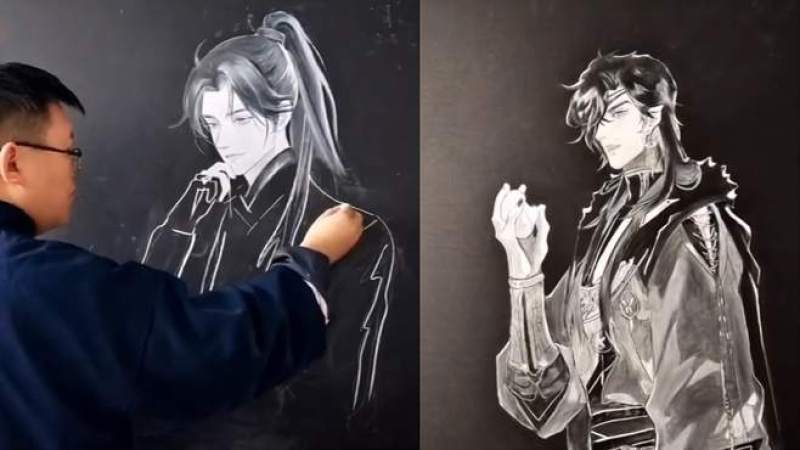 美术老师用粉笔在黑板上画国漫 一笔惊艳众人 学生都舍不得擦黑板